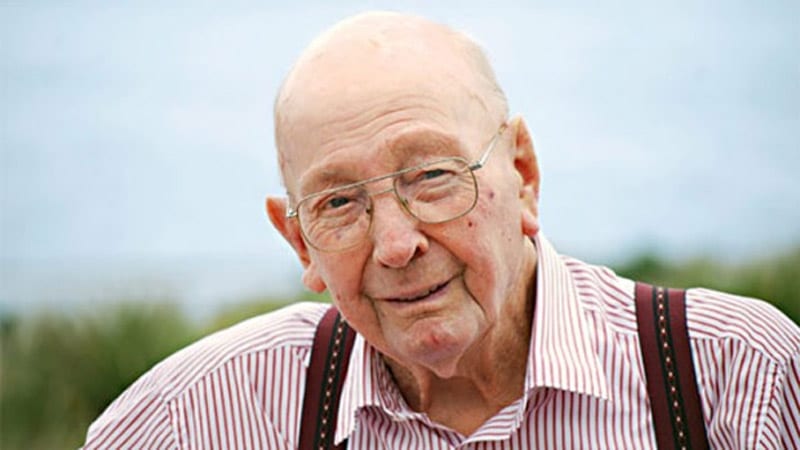 Don Ritchie, o homem que salvou a vida de 160 pessoas - Escola de Lucifer