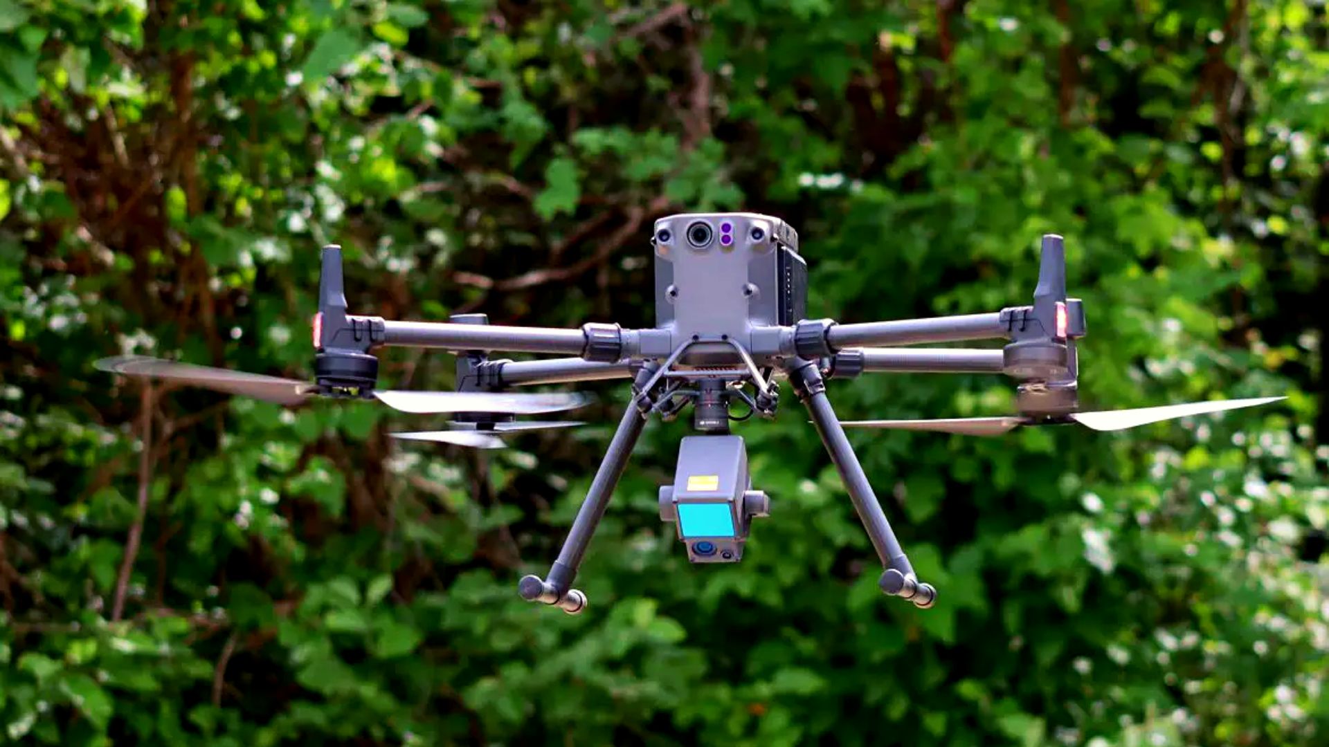 O drone-sensor que evita emissão de carbono e desmatamento - Escola de ...