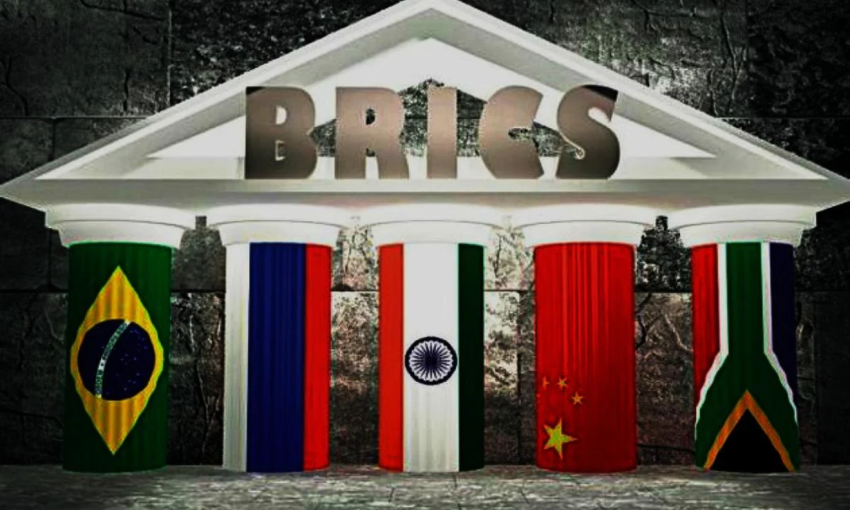 Banco do BRICS aposta em moedas nacionais para reduzir dependência do ...